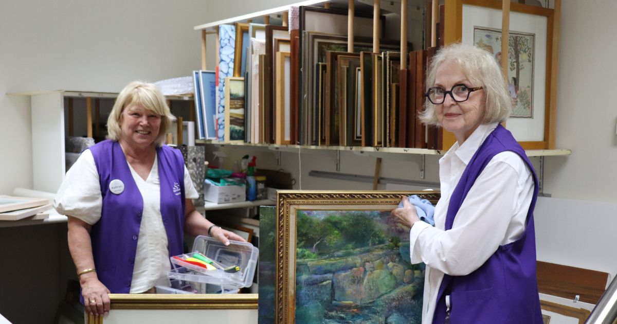 Volunteers put their hearts into art collection | The Wesley Hospital